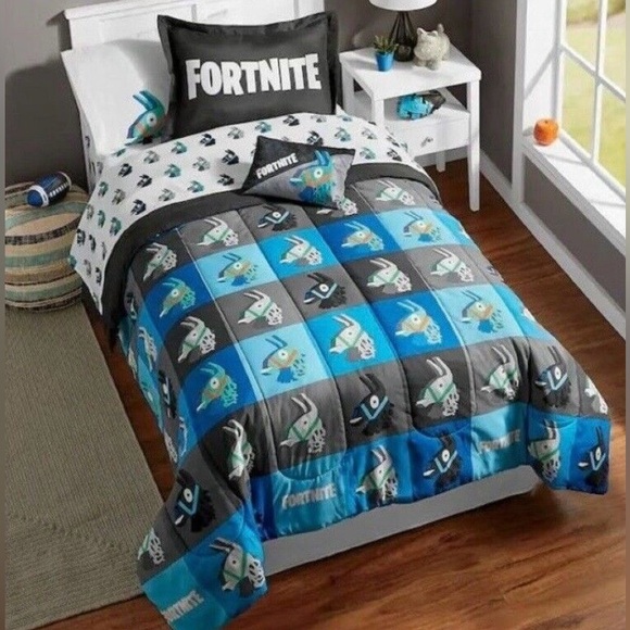 Fortnite | Other | Fortnite Llama Double Comforter Decorative Pillow ...